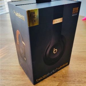 Beats by Dre | Headphones | Beats By Dr Dre Studio3 Wireless Overear ...